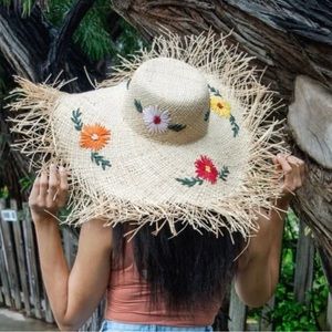 Hat Attack | Accessories | Nwt Revolve Hat Attack Charlotte Raffia ...